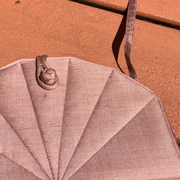 Jim Thompson Thailand | Bags | Jim Thompson Pink Silk Shell Bag | Poshmark